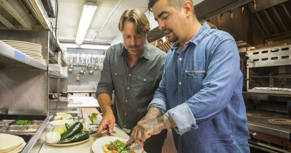 Celebrity chef Aarón Sánchez starts scholarship for next generation of ...