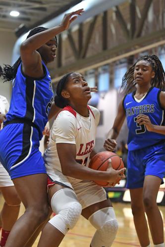 Diamond Hunter, Iviona Hatch combine for 51 points as Lee takes down ...