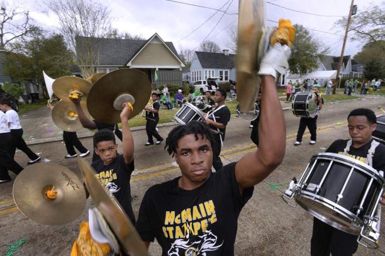 Can't rain on my parade: St. Patrick's Day parade rolls in Baton Rouge ...