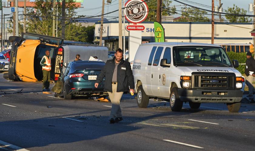 One person killed, 8 students injured in school bus crash, Baton Rouge ...