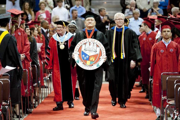UL-Lafayette’s graduates record number of students, speaker urges class ...