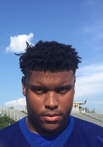 Skills, size help DL Jalen Lee make history as Live Oak's first ...