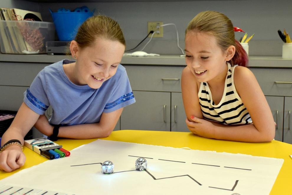 Runnels School third-graders learn to program with toy robots | Mid ...