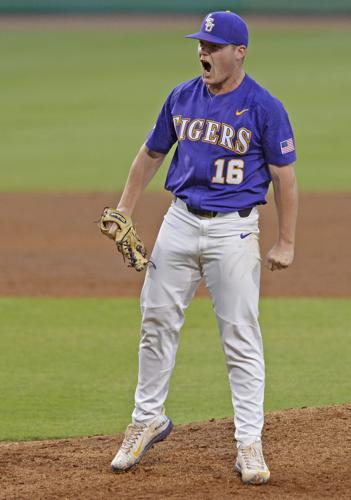 LSU evens series with South Carolina behind Cole Freeman's big hit ...