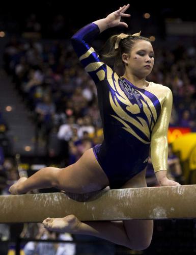 Ashleigh Gnat’s perfect 10 on the floor leads LSU gymnasts to season ...