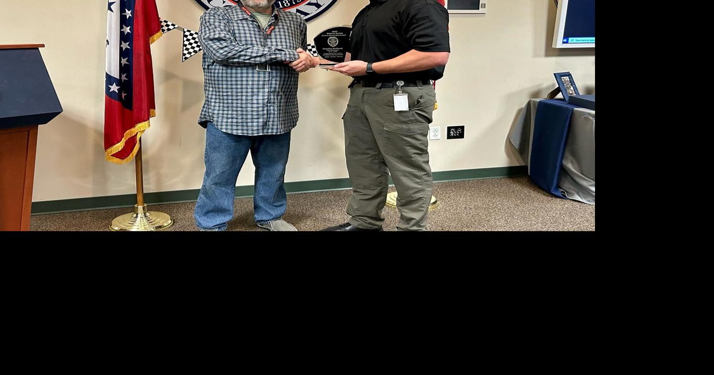 CPD honors retiring fleet manager | News | thecabin.net