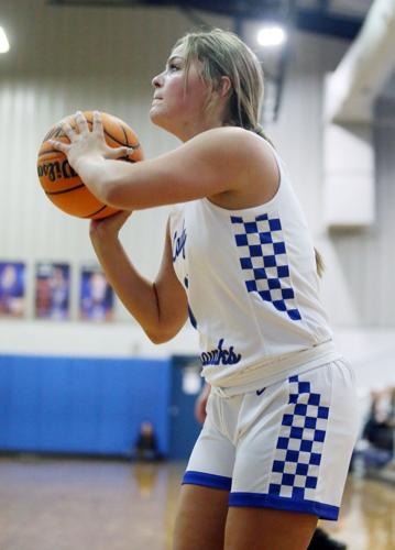 Lady Warhawks shake off slow start, rout Rose Bud | Sports | thecabin.net