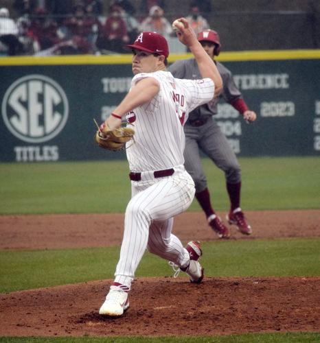 Hogs play long ball in series win over Cougars | Sports | thecabin.net