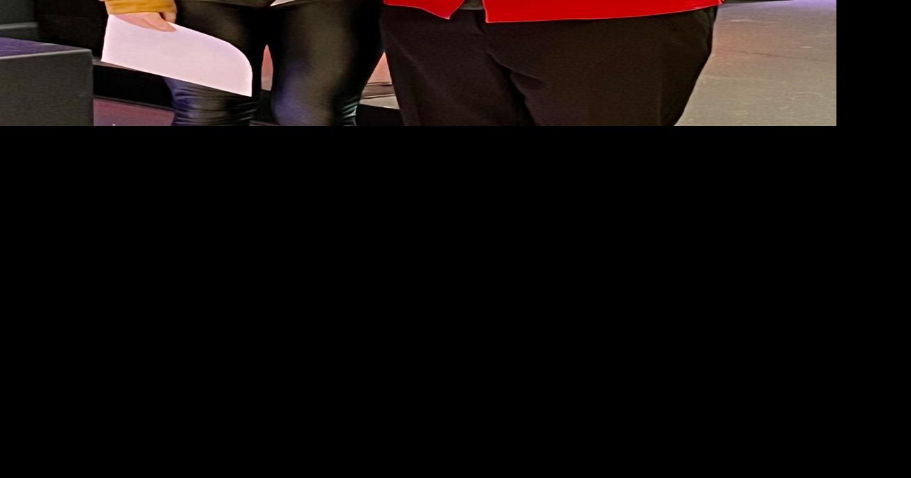 Honoring DAR Good Citizen | News | thecabin.net