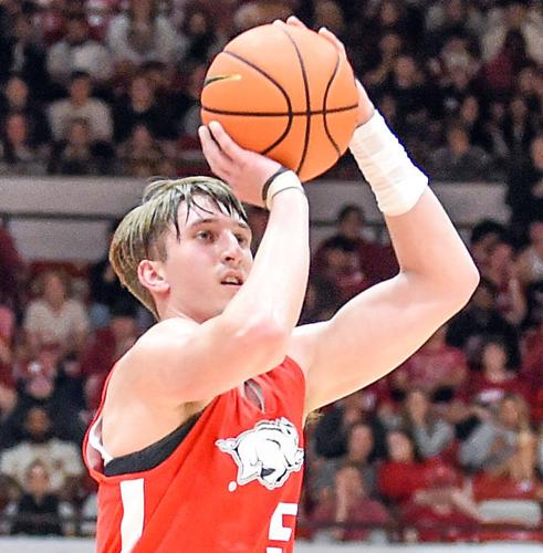 Red beats White in Hogs scrimmage at Barnhill Arena | Sports | thecabin.net