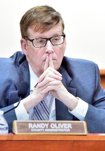 Former County Administrator Randy Oliver dies less than one month into ...