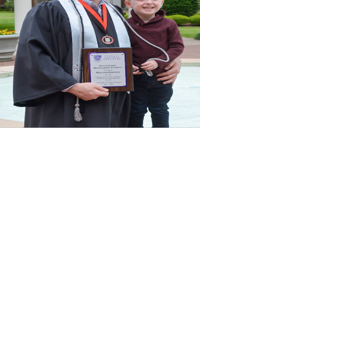 Conway father receives endowed scholarship | News | thecabin.net