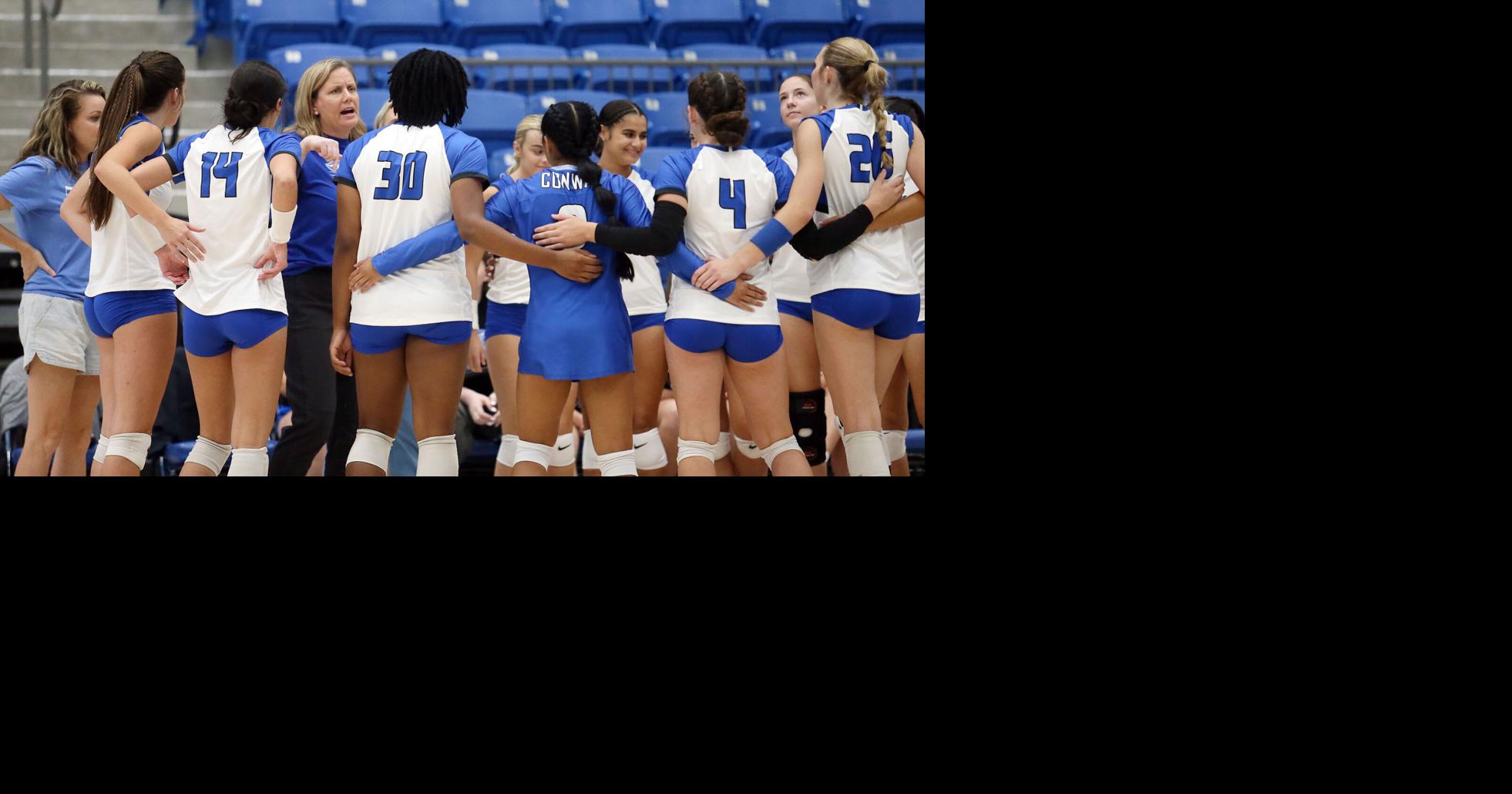Lady Cats knock off defending 5A champs in 4 sets | Sports | thecabin.net