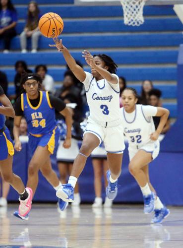 Lady Wampus Cats hold off NLR for 6A-Central win | Sports | thecabin.net