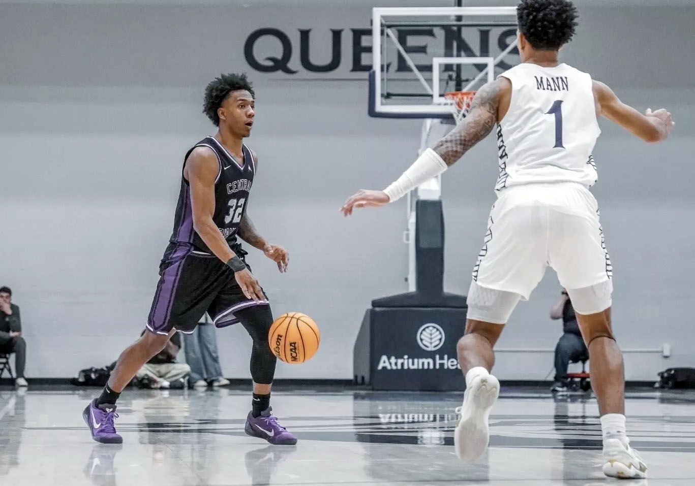 Bears knock off first-place Queens for 11th victory | Sports | thecabin.net