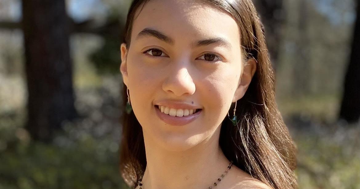 CHS students receive Thea Foundation scholarships | News | thecabin.net