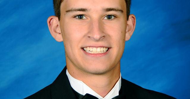 Guy-Perkins names top seniors | News | thecabin.net