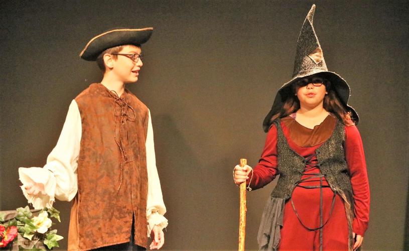 Fourth graders perform 'Ranita the frog Princess' | News | thecabin.net