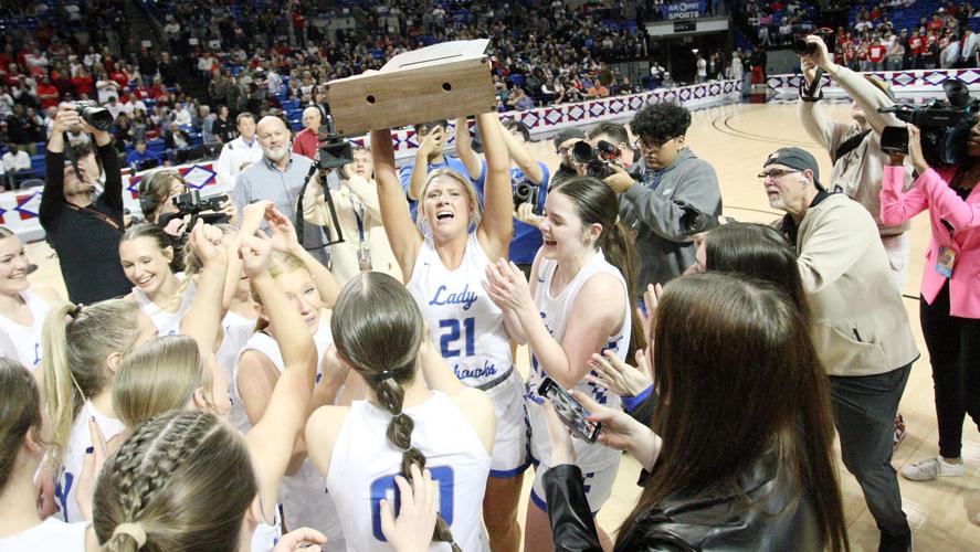 Lady Warhawks land fatal blow, win 2A title again | Sports | thecabin.net