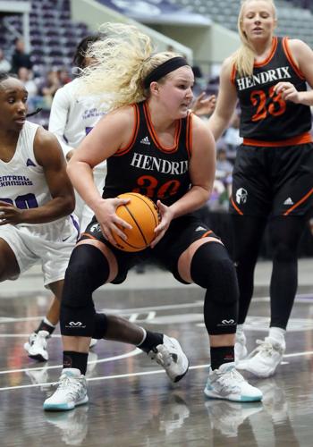 Hendrix rally falls short at Dallas in women's action | Sports ...