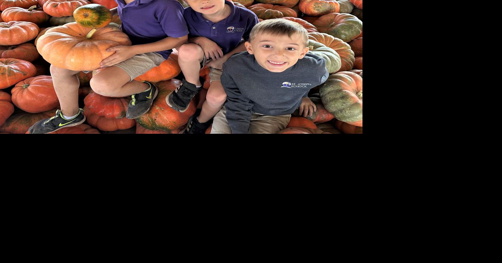 Students visit Pumpkin Patch | News | thecabin.net