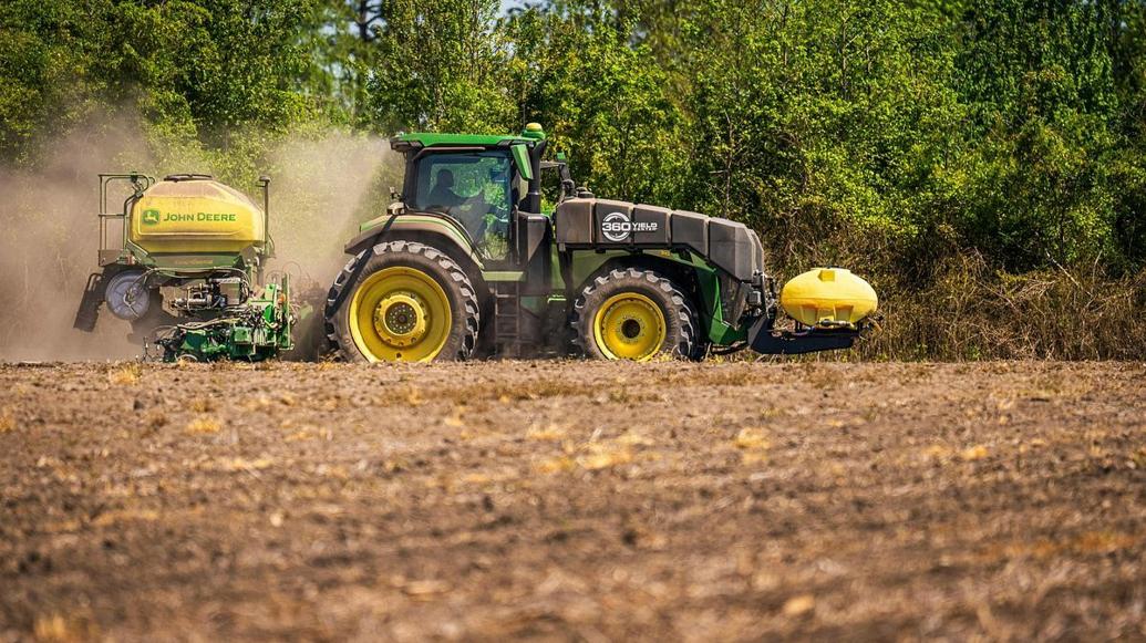 Illinois quick hits: John Deere to build in North Carolina | Illinois ...