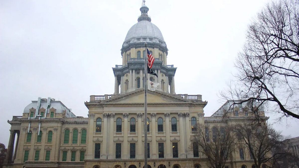 State law helps Cook County expand immigrant legal defense fund ...