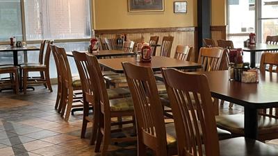 ‘Put politics aside’ to support no tax on tips, Illinois Democrat says ...