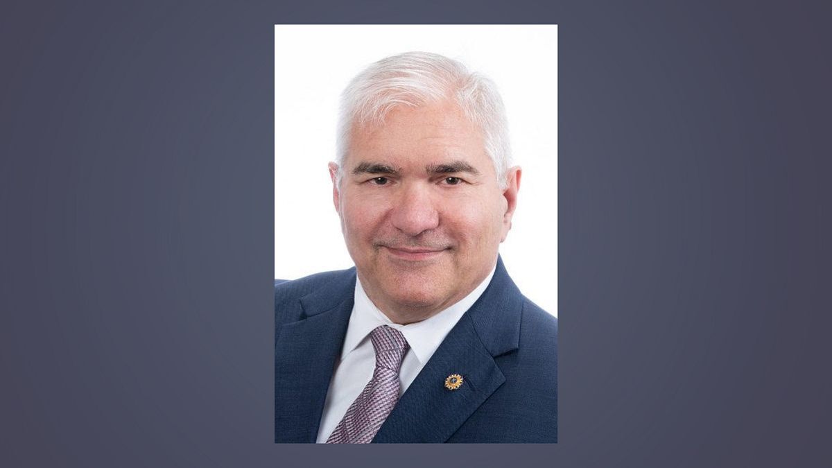 Dave Larson coming out of retirement to again run for WA Supreme Court ...