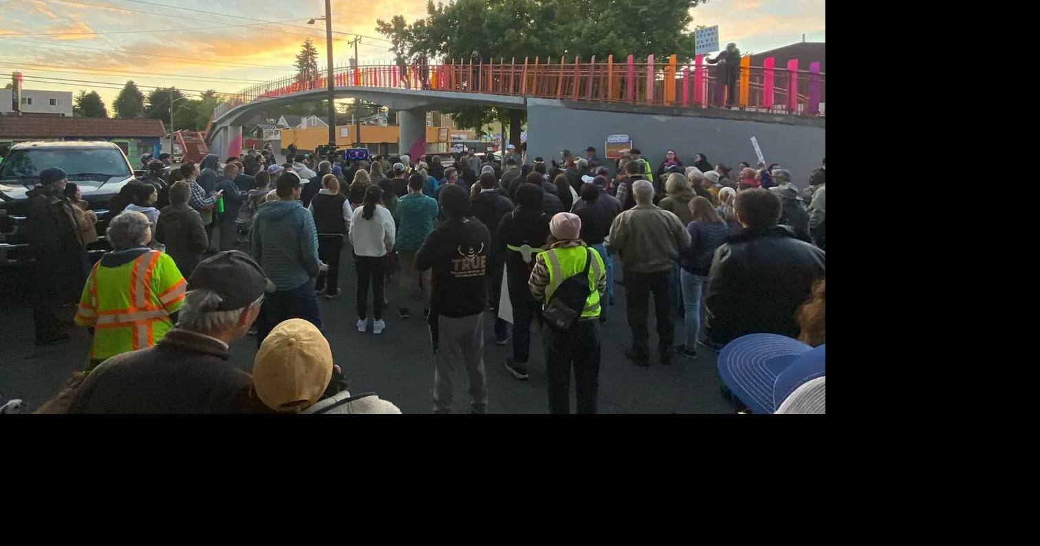 Former Seattle city attorney calls for National Guard at World Cup ...