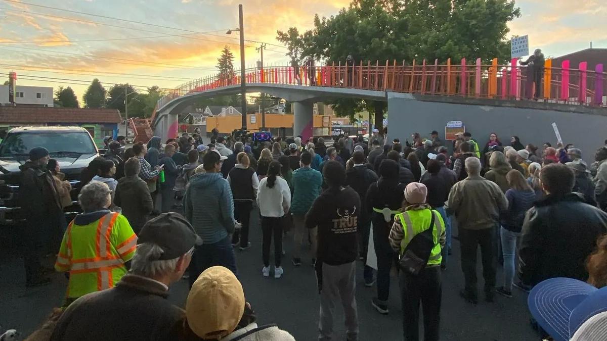 Former Seattle city attorney calls for National Guard at World Cup ...