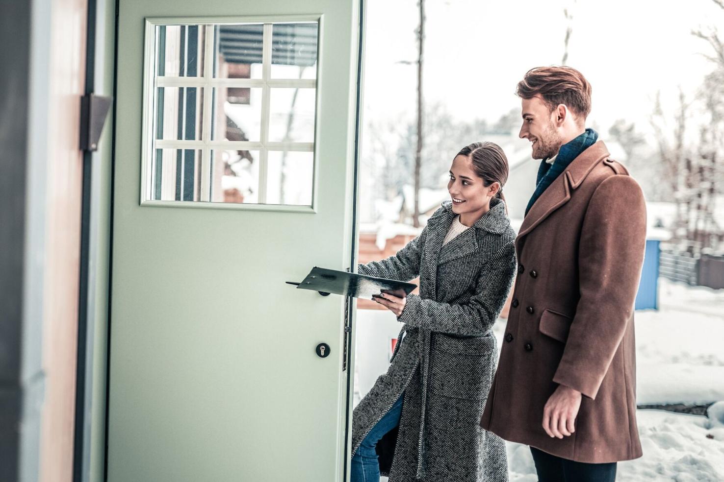 How to Buy a House in the Winter (Yes, It’s Possible) | National ...