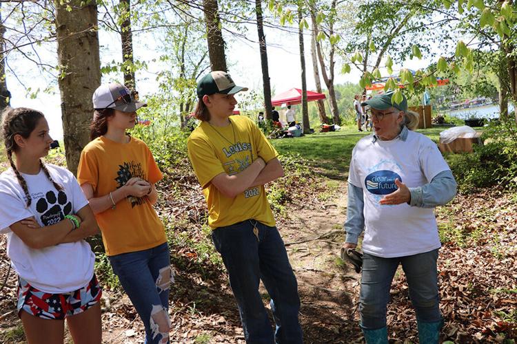 LCHS biology students help improve water quality at Lake Anna ...