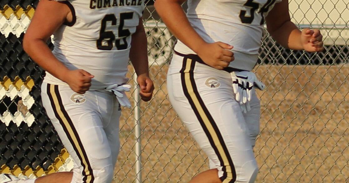 Comanche Indians at Brady Bulldogs varsity football photo gallery #1 ...