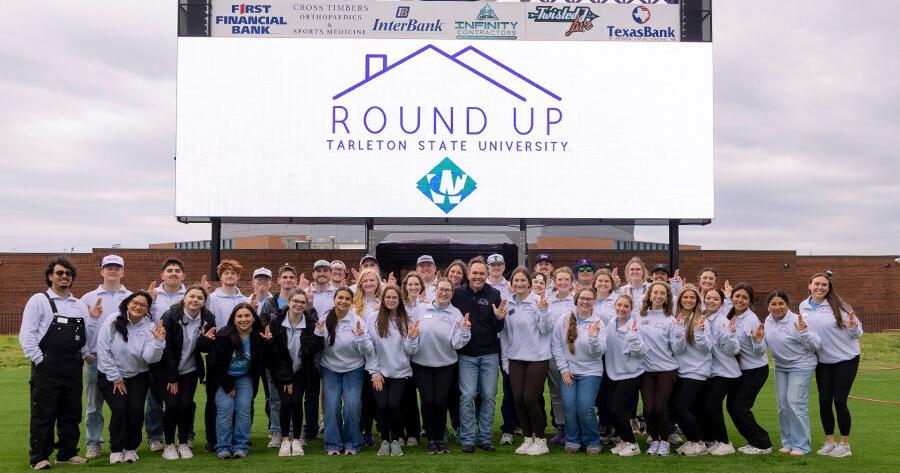 Texans Shrug Off Rain To Serve Community During Tarleton Round Up ...