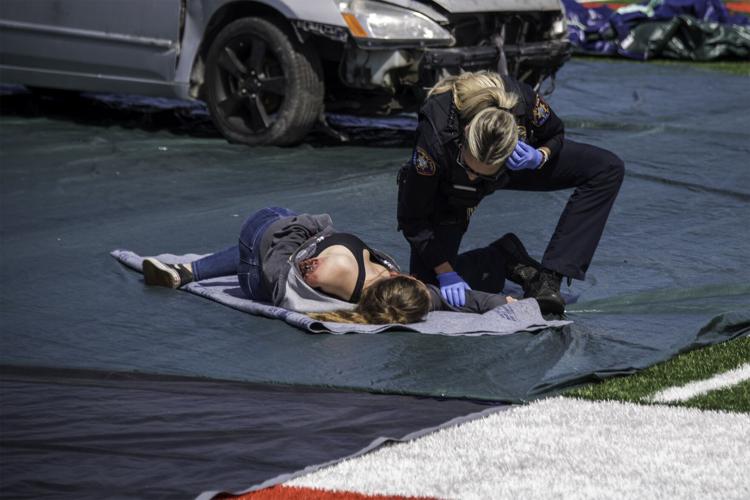 Every 15 minutes warns teens against drunk driving | Community ...