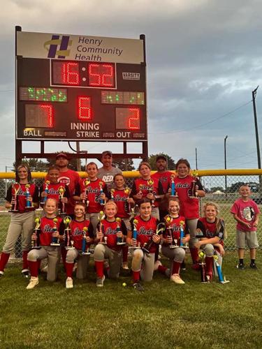 Softball Reds finish with undefeated season | Sports | thecouriertimes.com