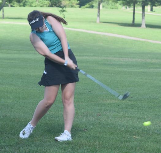Raiders edge Trojans by one stroke in girls golf | Sports ...