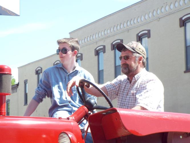 Tractors a four-generation parade tradition | News | thecouriertimes.com