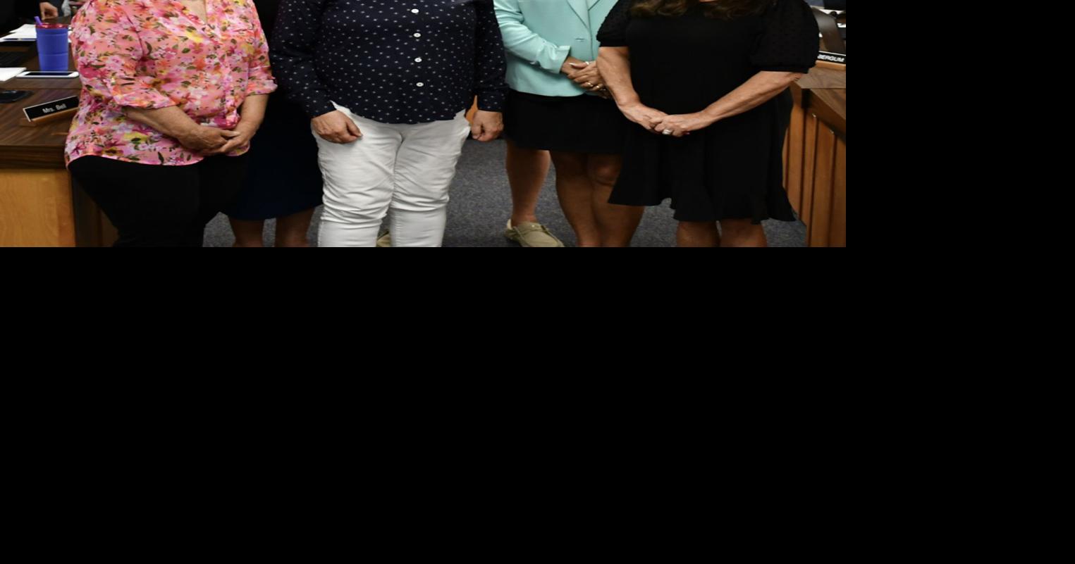 New Castle schools recognize retiring teachers | News | thecouriertimes.com
