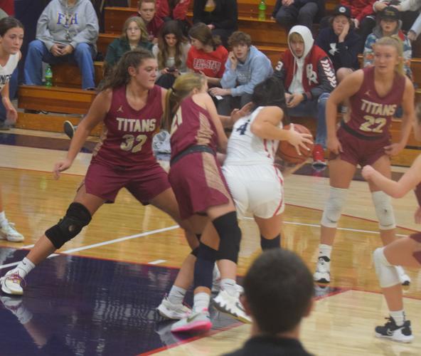 Defense of Titan girls overwhelms BRV | Sports | thecouriertimes.com