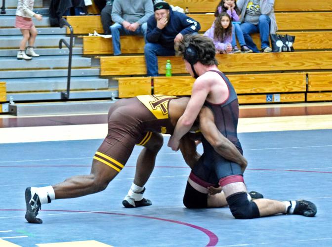 Tri wrestling edges past Monroe Central | Sports | thecouriertimes.com