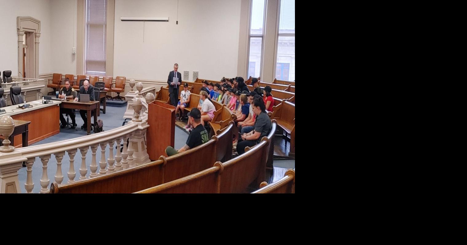 Pretend jury finds intoxicated driver guilty during mock trial | News ...