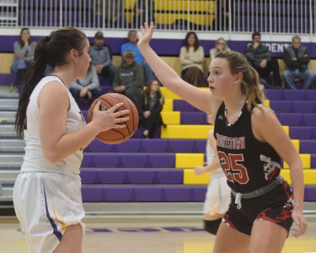 Panthers top Tigers in big-cat battle | Sports | thecouriertimes.com