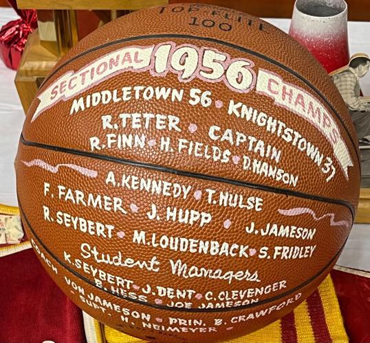 Memories flow as 'The Last Cossacks' meet in storied old gymnasium ...