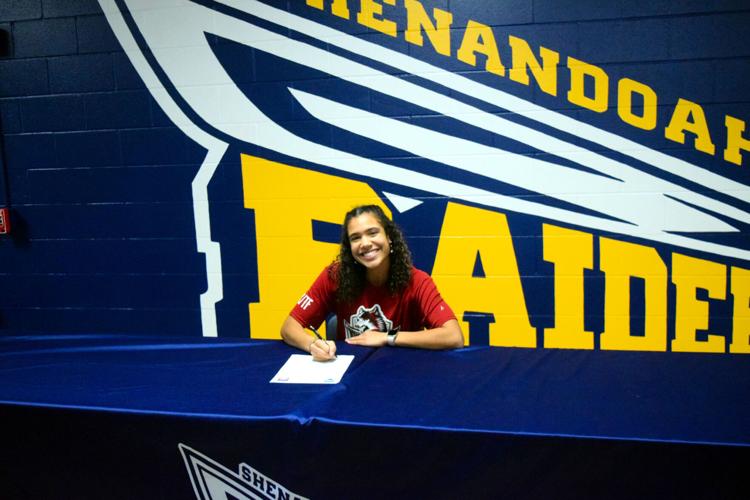 Raiders senior Kayci Hill inks NLI to run track for IU East | Sports ...
