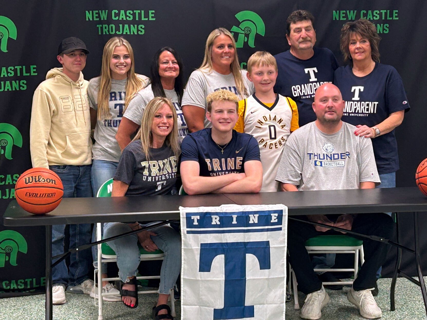 Landon Thompson signs NLI to play basketball at Trine University ...