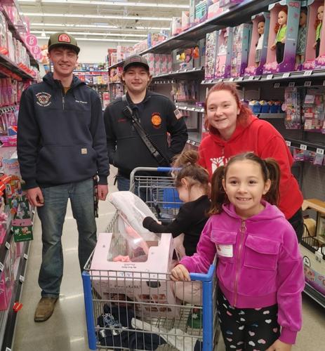 Big hearts, full carts | News | thecouriertimes.com