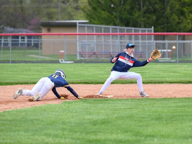 Shenandoah baseball has enough to hang on against BRV to extend record ...