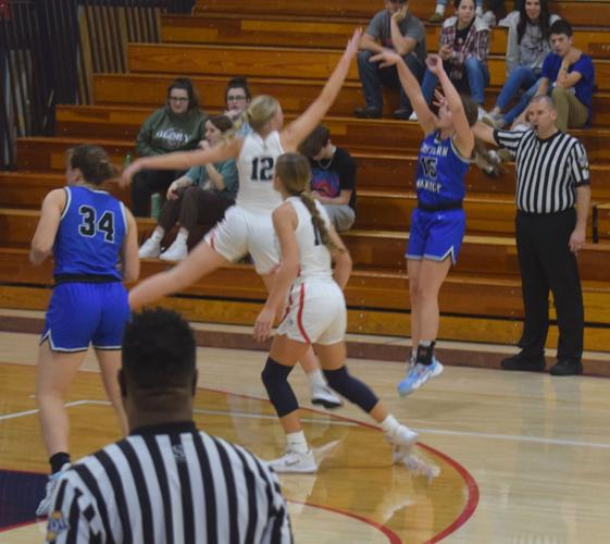 Royals top Vikings for big MEC victory | Sports | thecouriertimes.com